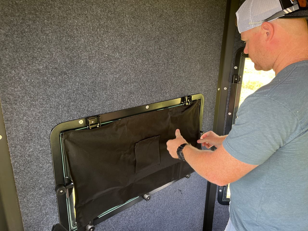 UNIVERSAL BOX BLIND MAGNETIC CURTAIN KIT | Muddy Outdoors
